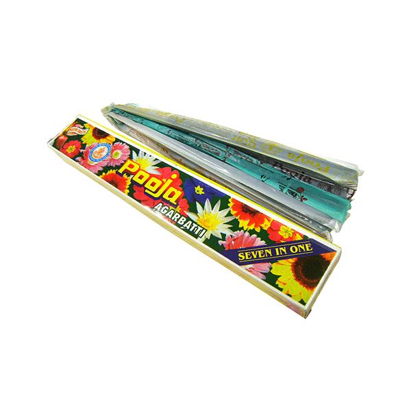 【こちらの商品はネコポス便不可商品となります。】カラフルな小分けの袋に7種類の香りがパックされてます。香りはほぼ同じ系統の香りで、フローラル系の香りです。生産国：ネパール数量：各約5本/計約35本お香サイズ：縦25.5cm