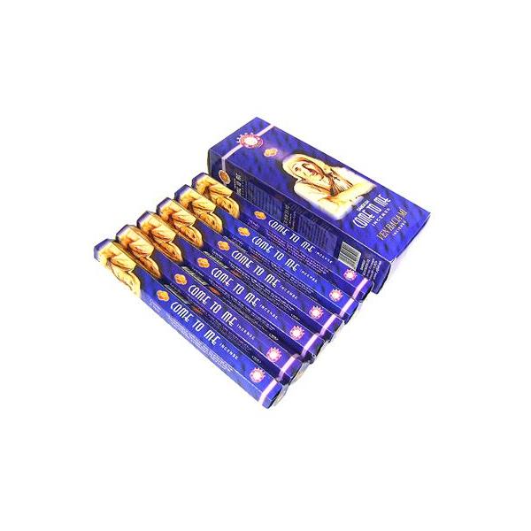 インドのみならず世界で貧しい人々を助け、ノーベル平和賞を受賞したマザーテレサが描かれたパッケージがとても印象的です。お香名のカムトゥーミーは助けを求める者たちに「私の元にきなさい」といった感じなのでしょうか？香りはラベンダー＆バイオレットの...