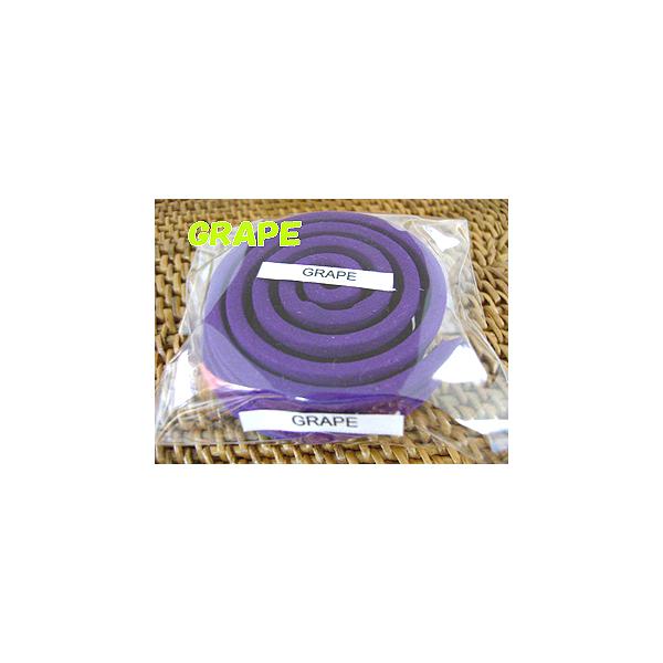 香りは、全部で32種類、フレグランス系のとても良い香りです。香りは【GRAPE】で、グレープサイダー！の様な香りです。※お香自体のカラーが変更になる場合がございますのでご了承下さい。こちらのお香はネコポス便配送でお送りできますが、折れてしま...
