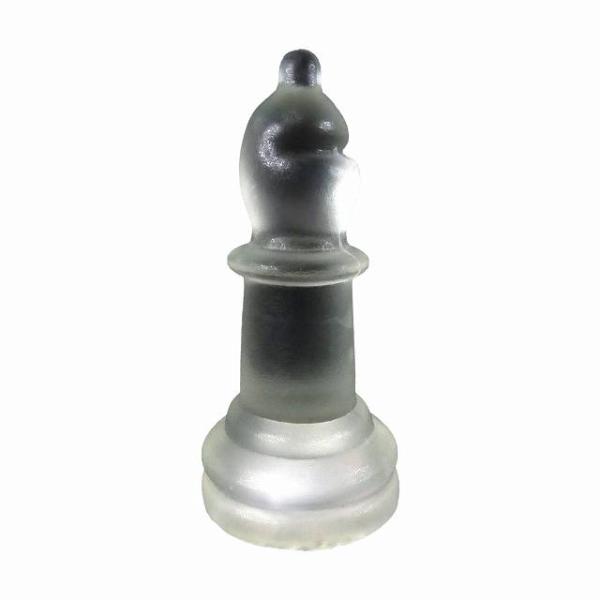 クリスタルガラスチェスの駒のみです。チェスの予備用としての他、アンティーク風なインテリアとしてもオシャレです。ビショップサイズ　約 H6.2×2.9×2.9cm※ 輸入商品の為、多少ムラなどがある場合がございますが、風合いとご理解いただき、...