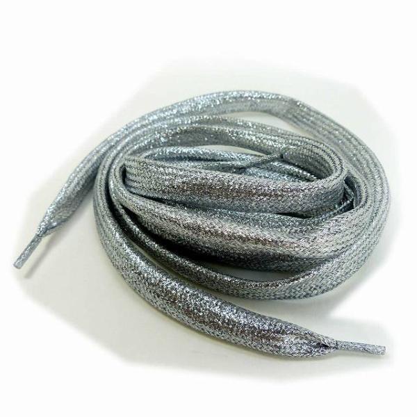 お洒落なくつひも、シューレース飽きてしまったスニーカーも、お気に入りのスニーカーもイメージチェーンジ！靴の量販店 A○Cマートで400円！幅 約 1.0cm長さ 約 105cm右左１本ずつのセット(１足用)※ 左右で若干長さが違う場合がござ...