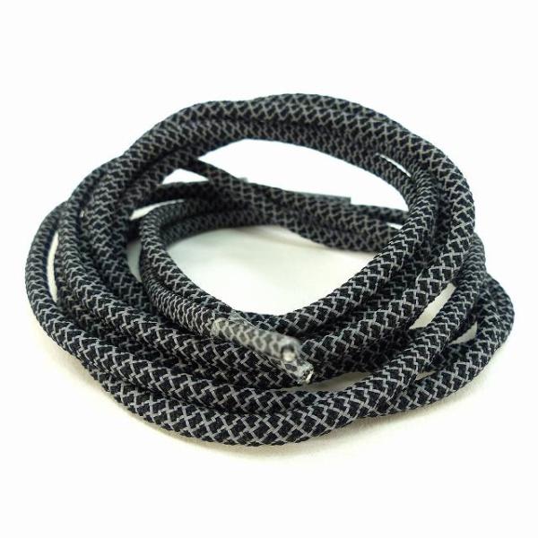 おしゃれな靴ひも、くつひも、シューレースです。トレッキングシューズに似合いそうな靴紐です。お気に入りのタウンスニーカーも靴紐をを変えるだけでおしゃれにイメージチェーンジ出来ます！品質の良い、しっかりした靴紐です。靴ひもの幅 約 0.5cm靴...