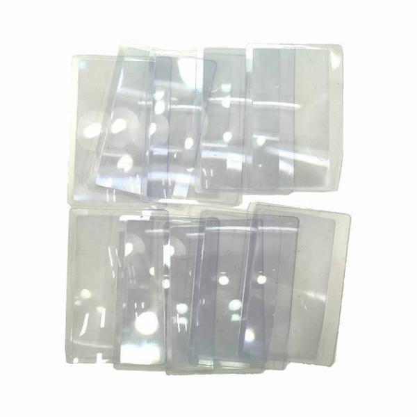 キャッシュカード、クレジットカードサイズのクリアなカードルーペを10枚まとめて。お財布のカードポケットに入れたり、本のしおりとしても使えます。かさばらないし、あると便利です。サイズ　約 8.5×5.5cm倍率 3倍