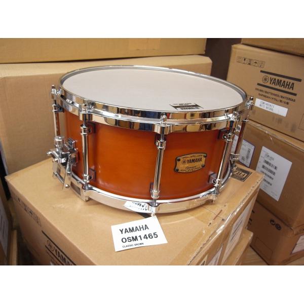 正規品・新品です。在庫品整理のため超特価35%OFFです。試打無し、箱に入れて保管しています。各モデル限定1台のみとなりますので、スネアご検討中のお客様は是非この機会にご検討ください。シェルの素材に厳選されたメイプルを使用し、オーセンティッ...