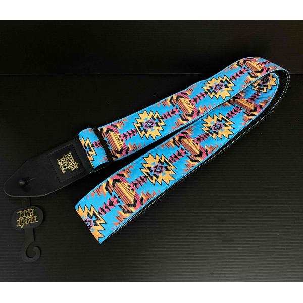 正規品・新品です。数量限定で超特価【40%OFF!!】です。ERNiE BALL ClassicJacquardStrap「Albuquerque Noon 」プロアマ問わず世界中で愛用者の多いアーニーボールストラップ。ジャガード織りでレト...