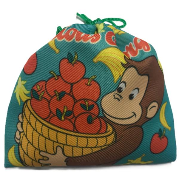人気の駄菓子5品を可愛い おさるのジョージ巾着袋に入れてお作りしました。巾着袋の柄は全部で8種類です。柄のご指定はできません。ご注文数に合わせて、それぞれの柄が均等に入っています。巾着袋の大きさは約15×15cmです。素材はポリエステルです...