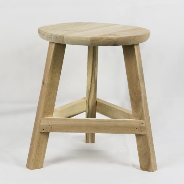 アカシアのおしゃれスタンドです。花台やインテリアとしてアクセントに！