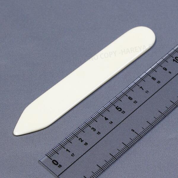 ■牛骨でできた骨のヘラ。■シミ抜きに。製本（ボーンフォルダー）に。裁縫に。■20mm×110mm×2.5mm厚■アメリカ製■1本■牛骨製※天然素材のためサイズ・形にバラつきがあります。ご了承ください。