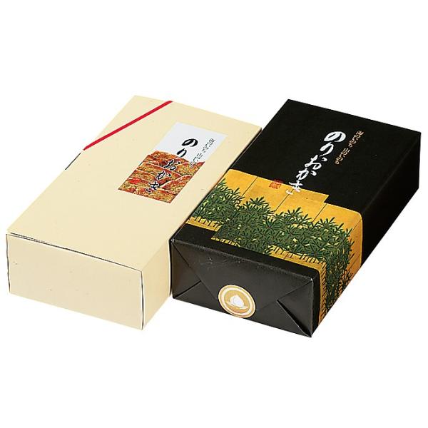 播磨屋本店 のりおかき 贈答箱（2枚×8袋入）●箱サイズ：約縦25cm×横13.5cm×高さ6.5cm●賞味期限：約2ヶ月【 原材料名 】もち米（国産100％）、米サラダ油、醤油（大豆・小麦を含む）、青海苔、砂糖、食塩、澱粉、魚醤、酵母エキ...