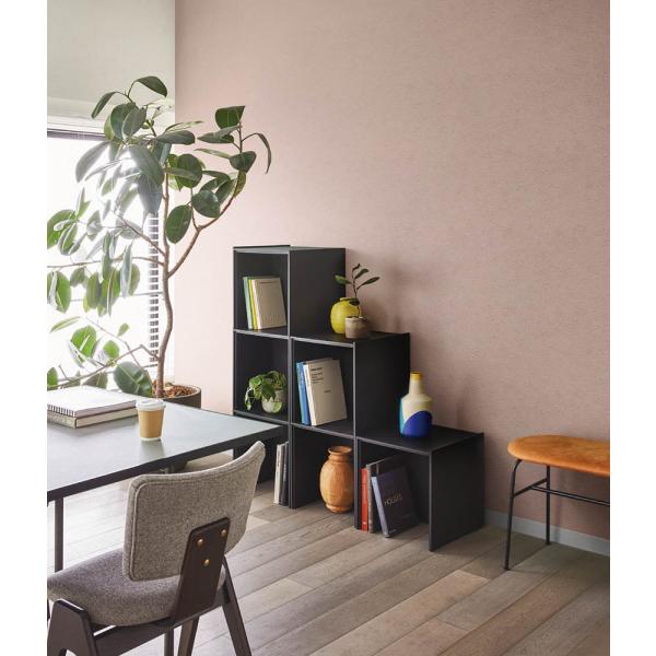 92.5cm巾ｘ15m品番：BA7102機能性：消臭　抗菌　防カビリピート：縦30cm 横46.2cm　エンボスリピート　無地貼可シンコール BIGACE ビッグエース 2024-2026壁紙選びを楽しむことができる進化系カタログです♪&l...