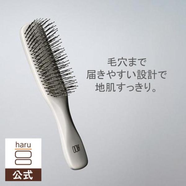 ■スカルプケアブラシで地肌クレンジング！一度使うとクセになる気持ちよさ！　最大の特長は特殊段差植毛により実現した絶妙な毛のかたさの違い。長いナイロン毛が毛穴に詰まった汚れをキレイにこそぎ落とし、短いナイロン毛が髪の毛を解きほぐして自然なボリ...