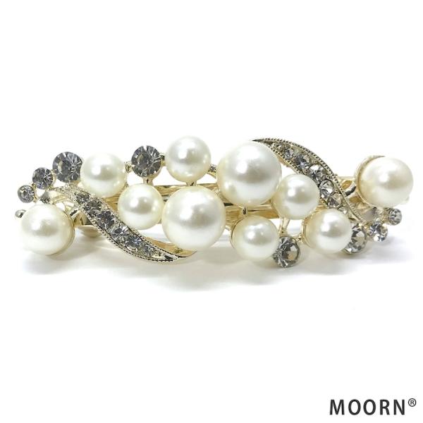 普段使いはもちろん、結婚式などのフォーマルシーンやパーティーシーンを華やかに演出する人気バレッタ。ハーフアップやサイド留めなど、ヘアアレンジのポイントにお使いいただけます。【商品名】バレッタ(パール)【サイズ】横:約8.0cm 縦:約2.5...