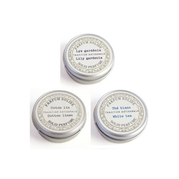 練り香水 固形香水 携帯用香水【商品説明】　人気のフレンチクラシックシリーズに練り香水が新登場！　ノンアルコールでお肌の保護・保湿とともに香りが楽しめるクリームタイプの香水です。　通常の香水より、奥深くやわらかな香りが持続します。 　サンタ...