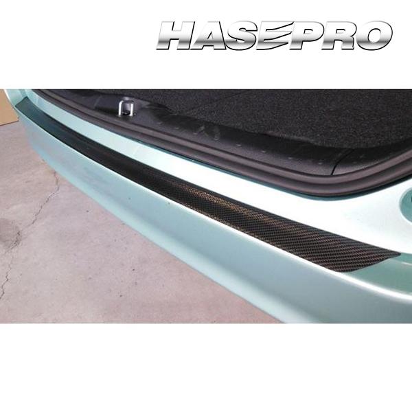 カーゴステップガード専用に貼るマジカルカーボンシートです。◆適合車種トヨタ　ヴォクシー　ZWR/ZRR　80系（2014.1〜）トヨタ　ノア　ZWR/ZRR80系（2014.1〜）◆カラーブラック/CCST-11（4545403217243...