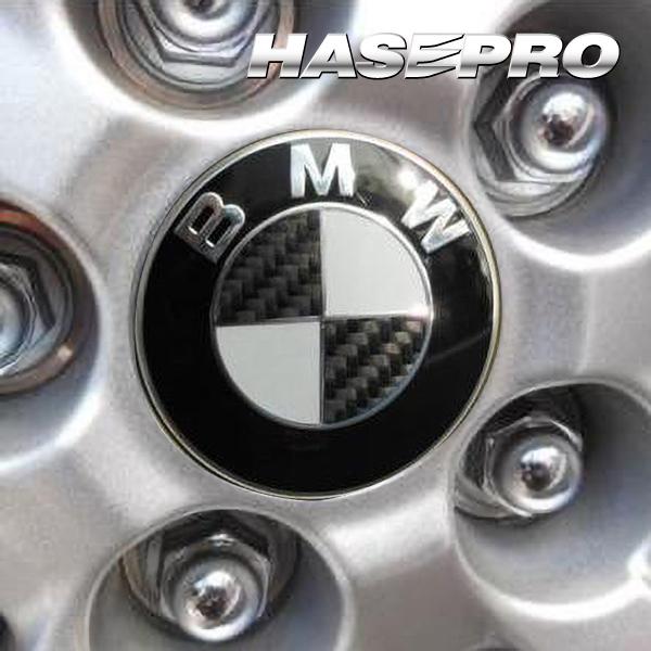 ホイールキャップエンブレム専用のマジカルカーボンシートです。ホイール4か所分セット（1か所につき2枚・計8枚入り）◆適合車種X1　E84（2010.4〜）※Mスポーツ車除く523iツーリング F11（2010.9〜）1シリーズ Ｆ20（20...