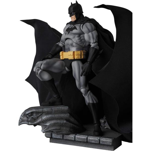 【発売日：2025年12月23日】It’s someone new. Or someone old trying something new.最高のフォルムと抜群の可動領域を両立!史上最強のアクションフィギュア！MAFEXにDC COMIC...