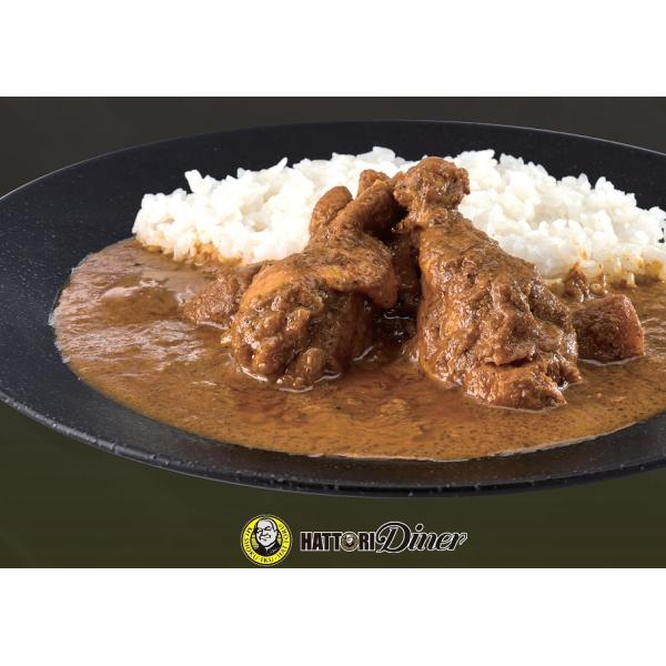 服部幸應と服部学園が作った贅沢な大人向けカレー内容量：レトルトカレー:1人前 280g ×6食入り（チキンカリー3食・ビーフカリー3食）※ごはん（お米）はありません。