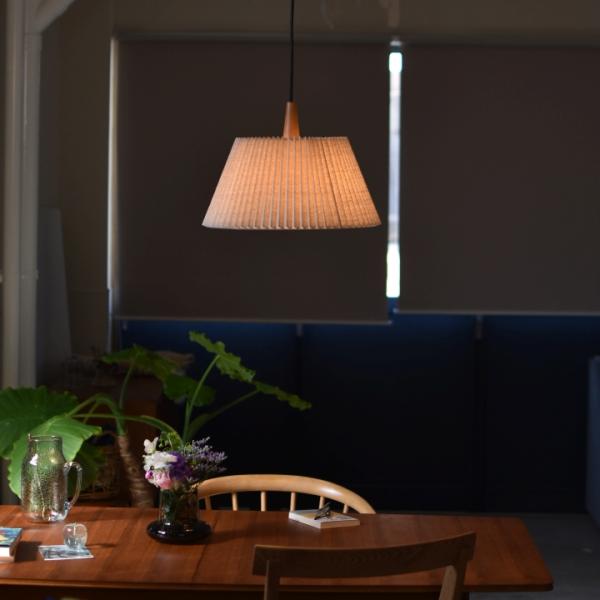 ●サイズシェードサイズ：(約)直径39.5cm×高さ20.5cmシーリングカップサイズ：(約)直径8.0cm×高さ10.5cmコード長さ：(約)48.0cm〜120.0cmの間で調整可能●使用できる電球口金サイズ：E26定格消費電力：〜10...