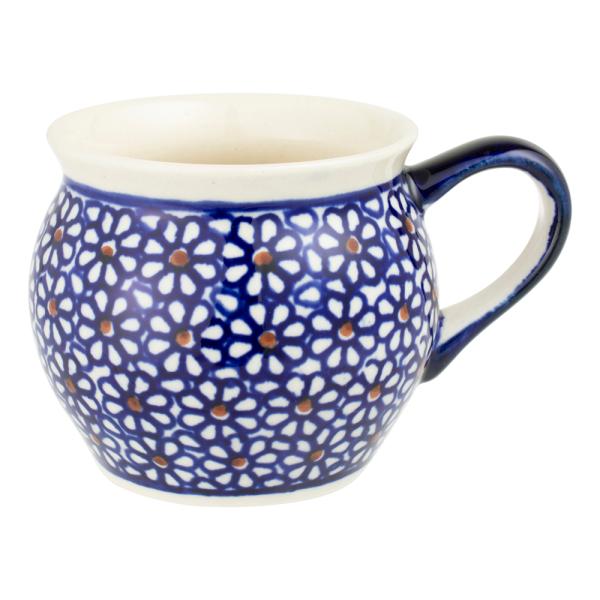 ポーランド ザクワディ ボレスワヴィエツ陶器社のデミタスサイズのマグカップです。ポーランド陶器特有の丸いフォルムが可愛いマグカップです。 容量はデミタスサイズの0.16Lです。 オーブンや電子レンジに使用できるのでプリンや茶わん蒸し等を作っ...