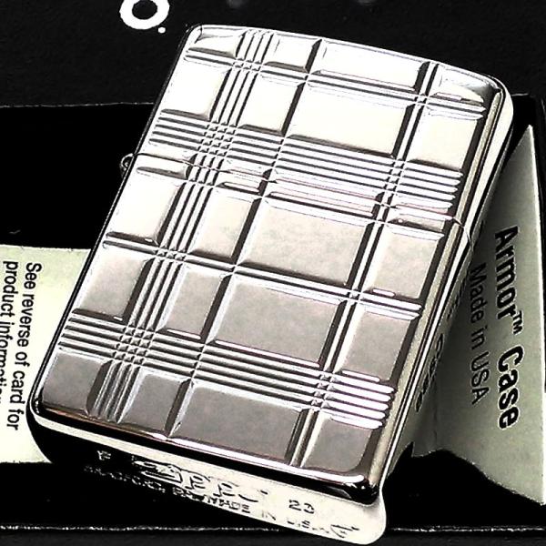 【100個限定生産 アーマー ダイアモンドクロス ZIPPO】重みのあるアーマーベースを使用した限定100個生産のアーマーZIPPOです。本体両面に施されたV刃彫刻で施されたラインが非常に美しい逸品。角度の変化により素晴らしい輝きを放つZI...
