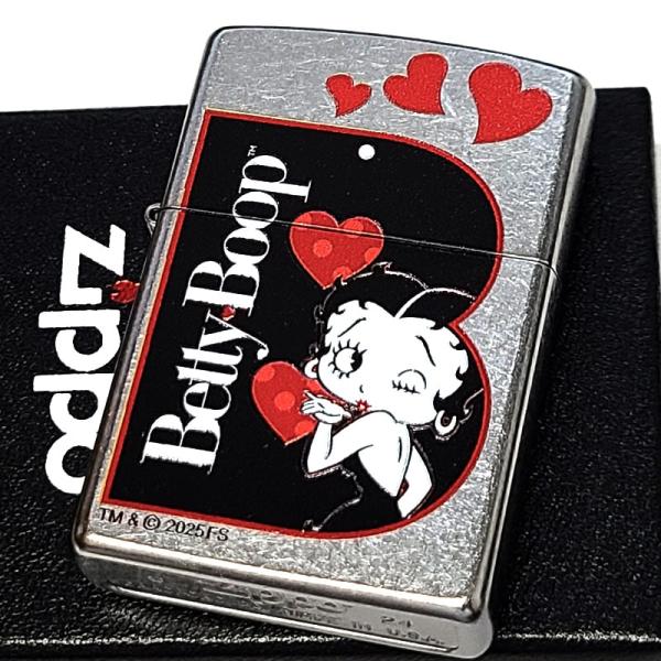 「ベティブープZIPPO B 」キュートでセクシーなキャラクター、ベティ・ブープがレトロ感あふれるデザインされた魅力の「B」。チャームポイントであるウィンクに投げKISSポーズに、たっぷりのハートがデコレーションされた逸品。レトロな雰囲気を...