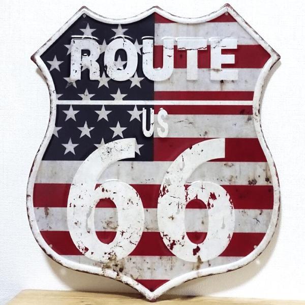 「ブリキ看板 ”ROUTE US 66”」大人気ルート66のヴィンテージ看板です。インパクトの強いポップなデザインのエンボスプレートです。お店のディスプレイなどにもいかがでしょうか。-アメリカンブリキ看板とは-かつてアメリカ各地の街角や店頭...