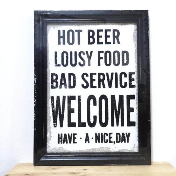 「木製看板 ”HOT BEER”」アンティーク感のあるフレームがお洒落な木製看板です。お店の飾りにもいかがでしょうか？ずっと貼られていたかのように汚れているように見えますが実際には汚れておりませんので、お部屋を汚すことなく飾っていただけます...