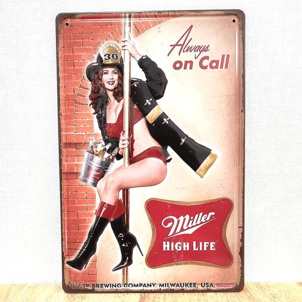 「ブリキ看板 ”Always on Call”」ハリウッド映画のようなおしゃれなブリキ看板です。お店の飾りにもいかがでしょうか？表面はアンティーク感あるビンテージ加工。傷やサビのデザインが良い味を出しています。これこそオールドアメリカン看板...