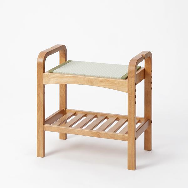 畳腰掛け ナチュラル×樹脂製グリーン  (玄関チェア 腰かけ 椅子 高齢者 棚付き 大島屋)●消臭・抗菌剤を練りこんだ樹脂製の畳座面。●水分やキズに強いから、使用頻度の高い場所やお子様におすすめです。●靴のぬぎ履きや、ちょい掛けに便利な畳の...