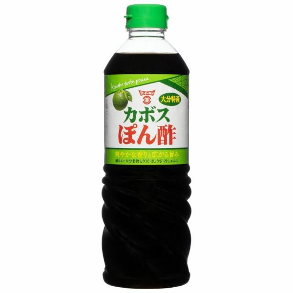 大分特産 カボスぽん酢 720ml ペットボトル 7959 (ポン酢 かぼす醤油 酢醤油 調味料 フンドーキン)●大分特産のかぼす果汁を使用した、爽やかな酸味と風味が特長です。●鍋物、ぎょうざ、冷奴、焼肉、サラダ、焼き魚など、つけ・かけ用と...