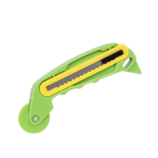 カッター付キローラー  ダイオ化成 [園芸用品]カッター付キローラー ダイオ化成 [園芸用品]●網戸張替えの必需品です。【用途】●アルミ網戸張替用カッター付ローラー。【機能】●ローラーで網張り後、カッターで余分な網を切り取ります。《園芸用品...