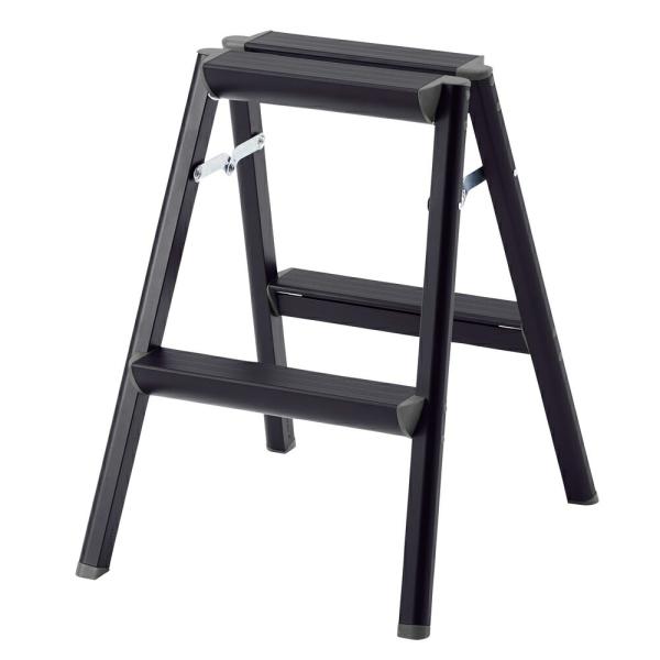 長谷川工業 踏台 軽量スタンダードタイプ ブラック SE-6a(BK) 4968757004237●アルミ　比重が鉄の約1/3と軽く、耐久性や、加工性にも優れています。また、リサイクルも容易です。●塗装　表面に塗料を用いて、塗膜または塗膜層...