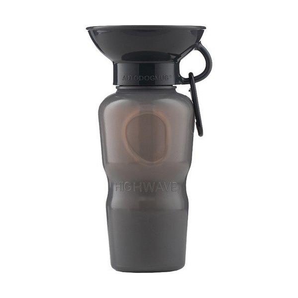 犬やペットに水を与えやすいだけでなく、スタイリッシュなボトル。カラビナ付きでバッグやベルトループにも引っかけることができ、便利に持ち運べます。仕様・注意事項サイズ：幅105×奥行105×高さ215　原材料：ＢＰＡフリー