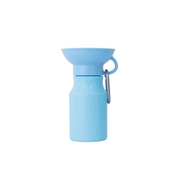 お皿とボトルの一体型、ボトルをにぎった分だけお皿に水が出て水分補給ができます。直径１０ｃｍのお皿は広くて飲みやすく、マズルの短い子でも安心です。車のドリンクホルダーにピッタリはまり、使用後の水をボトルに戻せるので、水の処理に困りません。お出...