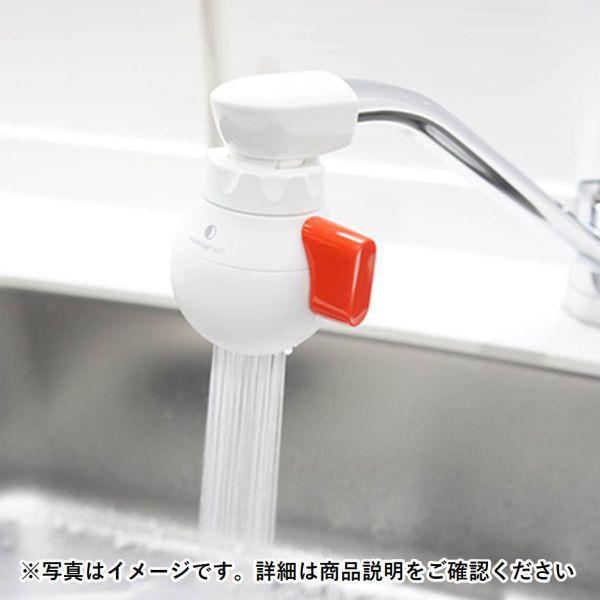 浄水性能＆節水機能付き小型浄水器です。●ＪＩＳ５項目除去タイプです。●２段階水流切替（浄水ストレート、原水シャワー）可能です。仕様・注意事項●サイズ：高さ７４×幅８３×奥行６７mm●重量：１８５ｇ（満水時）●ろ過流量：１．６l／分●ろ材の種...