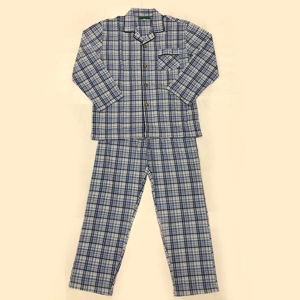 上着は長袖開きパジャマです。●着心地もやわらかく快適●速乾性があり汗をかいても安心●シワになりにくい●年中着れる万能素材●ズボン前開き有り仕様・注意事項●サイズll（胸囲104〜112）●素材　ポリエステル65％綿35％●色、柄のご指定はで...