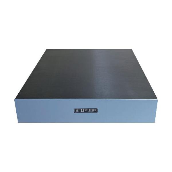《メーカー》（株）ユニセイキ《品番》U-3030《特長》●機械仕上げは良質フライス加工、B級・A級は研磨加工後、キサゲ仕上げで平面精度を上げています。●修理可能です。《用途》●ケガキ台、作業台、測定台として利用可能。●機械仕上げは一般作業用...