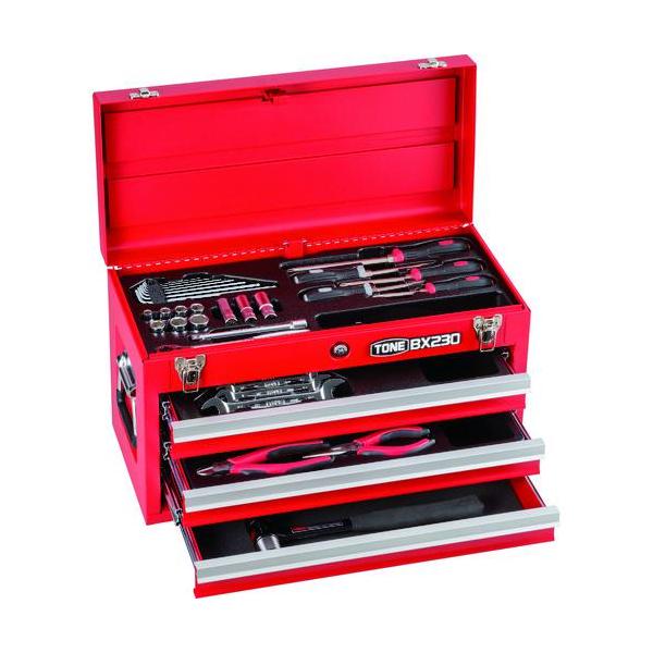 《メーカー》ＴＯＮＥ（株）《品番》TSA352《特長》●工具を厳選し、自動車の整備に適した9.5sqエントリーセットです。●フリースペースがあるため、工具の追加が可能です。《用途》《仕様》●ケース色:レッド●ケース寸法(mm)間口:508●...