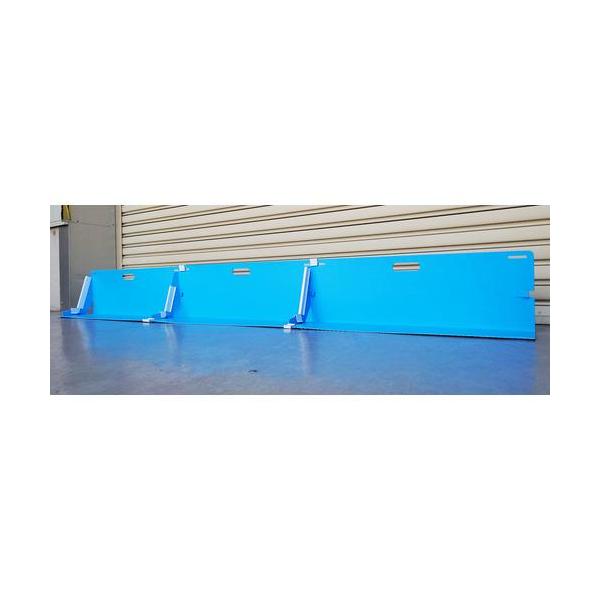 《メーカー》日大工業（株）《品番》004977《特長》●突然の豪雨時の浸水対策に最適です。●濁流を排水溝などへ誘導し、家屋や敷地内への浸水を軽減します。●軽量でスピーディーに設置が可能です。●ジョイント式なので工具が不要です。●たたんでコン...