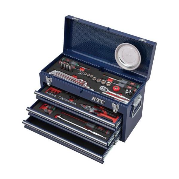 《メーカー》京都機械工具（株）《品番》SK36626XNVA《特長》●BR390:9.5sq.ラチェットハンドル（90枚ギア）採用セットです。●ラチェットコンビネーションレンチ採用セットです。●チェストはSKX0213シリーズを使用していま...