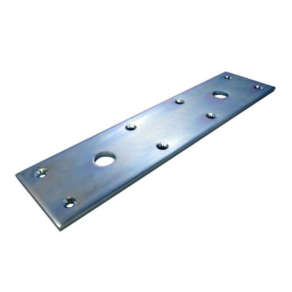 材質は鉄で、ユニクロめっき。●用途:木工用連結金物、補助金物として使用します。●材質:鉄 ●表面処理:ユニクロめっき [関連ワード] 建築金物 ジョイント金具 隅金・補助金具 I型 幅広プレート ユニクロ