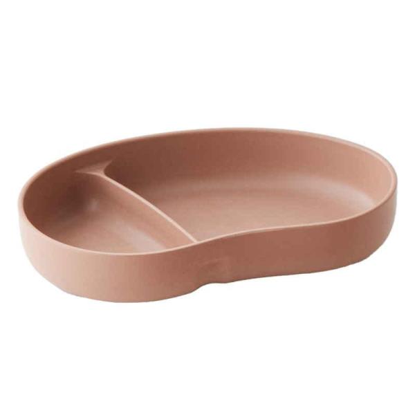天然素材の竹と丈夫な樹脂を組み合わせたバイオマスプラスチックで作られた食器です。環境にやさしく、竹による天然の抗菌効果もありBPAフリーなので、安心してお使いいただけます。盛り付けしやすいセパレートタイプです。プレートの内側の曲面は、スプー...