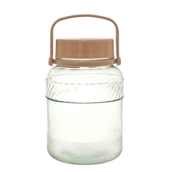 ご自宅で梅酒や果実酒、らっきょうなどを漬けるのに最適な保存瓶です。3L容器です。口部が広口なので奥まで手が届き、隅々まで洗えて瓶のお手入れもしやすいです。持ち運びに便利な取っ手付きです。匂いが移らず清潔なガラス製品です。【仕様】商品サイズ：...