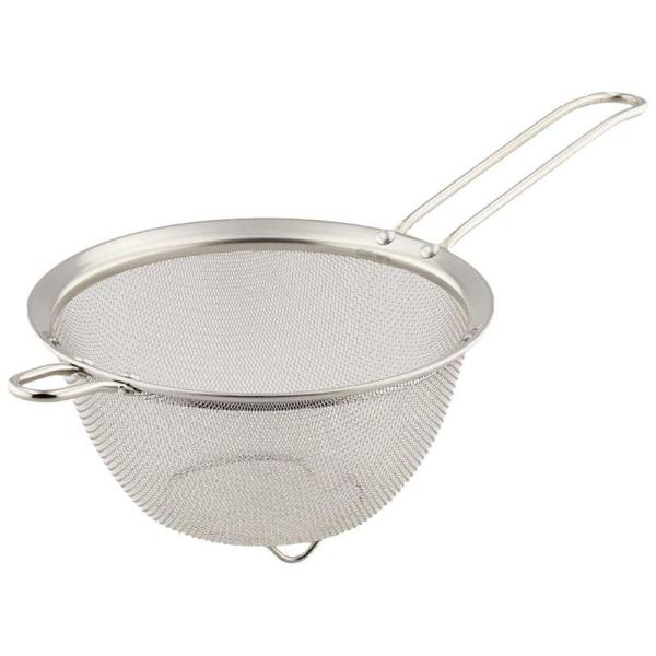 ステンレス製ストレーナーザルで、サイズは15cmです。この製品は、深型ボウルや鍋に掛けて使用できるフックが付いており、便利な調理器具です。製品サイズ（約）：全長315×幅165×85mm製品重量（約）：174g材質：材料の種類：ステンレス鋼...