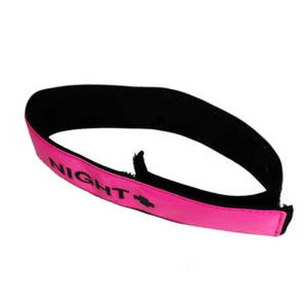 夜間、車のライトにくっきり反射し、ドライバーに存在を知らせます。脱着が簡単なマジックテープを使用しています。●用途:夜間のジョギング、自転車での走行に。子供の通学に。夜間の道路ぎわでの作業に。 [関連ワード] 家庭用金物 安全用品 反射バン...