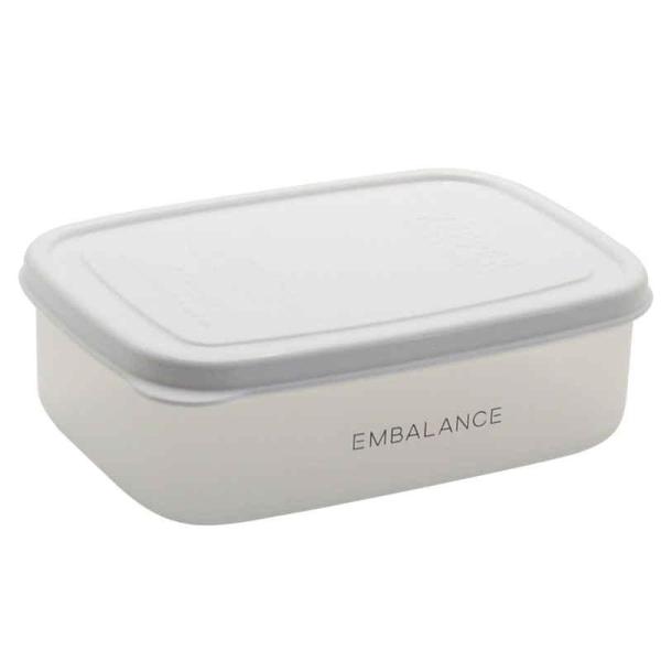 女性やお子さまのお弁当箱としても使いやすい590mの角型l保存容器です。食材の鮮度を保持するエンバランス加工が施されており、食材を美味しいうちに使い切れて、食品ロスを減らすことができます。エンバランス加工は、プラスチックに独自技術を施し、鮮...