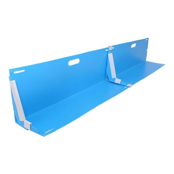 折りたたみ式水止めシートです。ワイドサイズで広範囲で止水。置くだけで水圧による固定・止水 連結して広い範囲の止水が可能です。軽量なので持ち運びが簡単です。滑り止めダイヤエンボスの底面です。洗浄して繰り返し使用できます。止水シートです【サイズ...