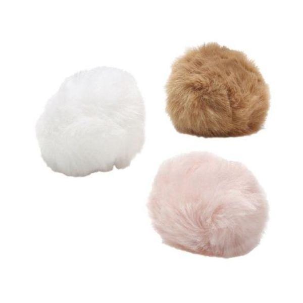 フワフワな触感が愛らしい猫おもちゃ。【原産国】中華人民共和国【原材料】ポリエステル【使用方法】飼い主の目の届くところで遊ばせてください。【使用上の注意】飼い主の目の届くところで遊ばせてください。