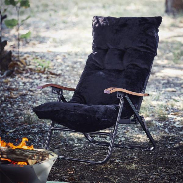 〇クライマックスローチェア（別売）にさらなる「座り心地」と「暖かさ」を追及したチェアカバー〇燃え広がりにくい難燃仕様のチェアカバーなので焚き火との相性も◎〇最大約10cmの厚みがあり、クッション性に優れています〇肌触りの良い起毛素材で暖かさ...
