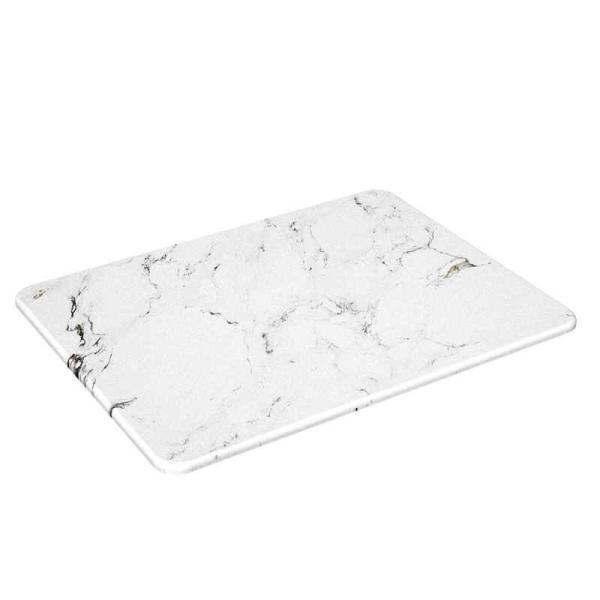 洗濯不要で何回でも使える大理石柄の珪藻土バスマットです。マットに乗った瞬間から水分を瞬間吸収します。布繊維のマットでは防ぎにくいカビやダニの繁殖をしにくくします。家族で続けて使っても、最後までビショビショにならず快適にお使いいただけます。【...